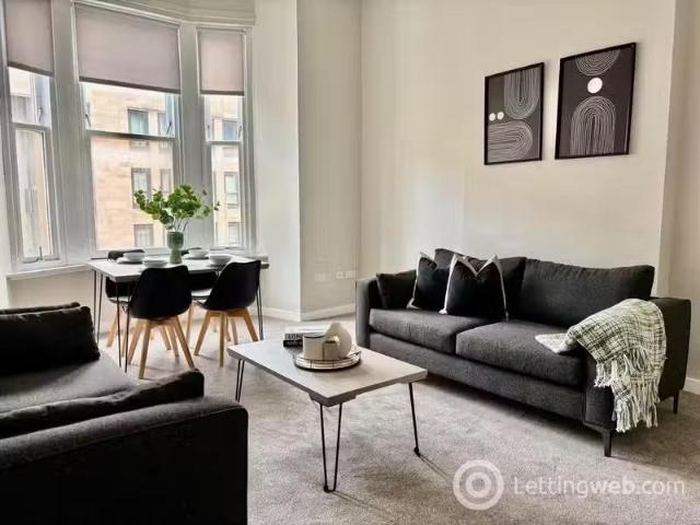 Cozy 2 BR Property to rent in St Vincent Street, City Centre.