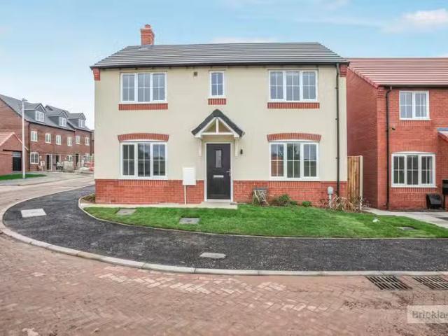 Rental! 3 BA 3 bedroom house for rent in Vitellius Close, NUNE.