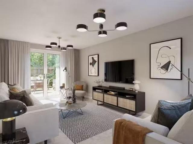 Charming 3 BA 4 bedroom detached house for rent in Great Dunmo.