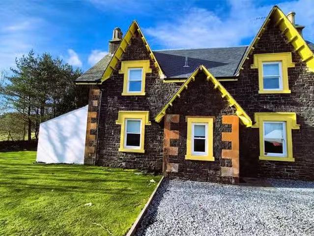Deal! 3 BA 4 bedroom Detached House to rent, Beattock, Moffat.
