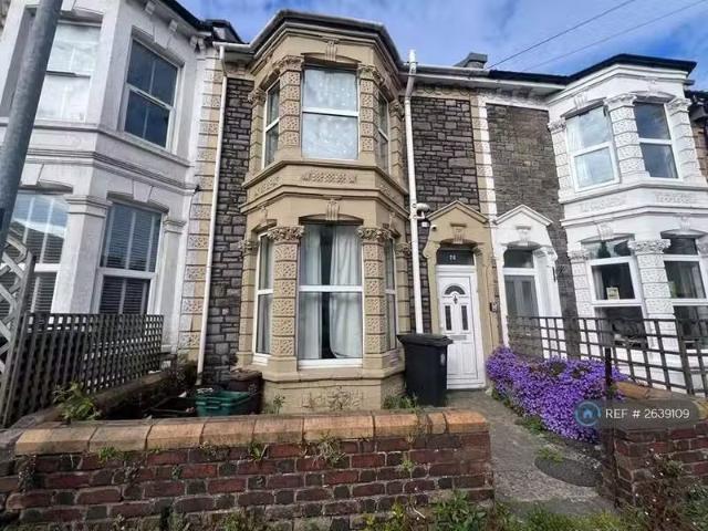 For Rent! 3 BA 5 bedroom detached house for rent in Lansdown R.
