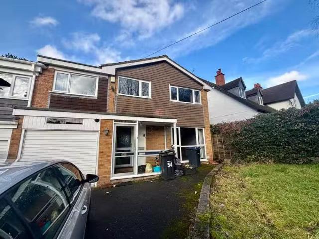 Rental! 3 BA 5 bedroom house for rent in Rednal Road, Kings No.