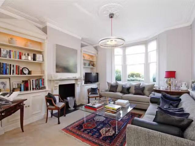Deal! 3 BA 5 bedroom property to let in Brynmaer Road, London.