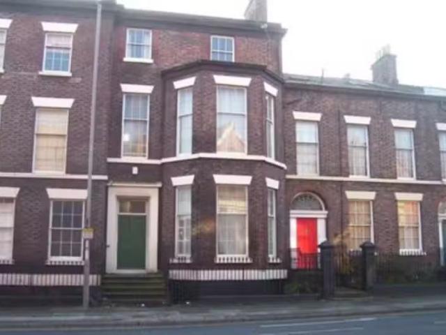Just in! 3 BA 9 bedroom house for rent in Edge Lane, Liverpool.