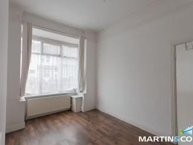Deal! 3 bedroom terraced house for rent in Aylesford Road, Han.