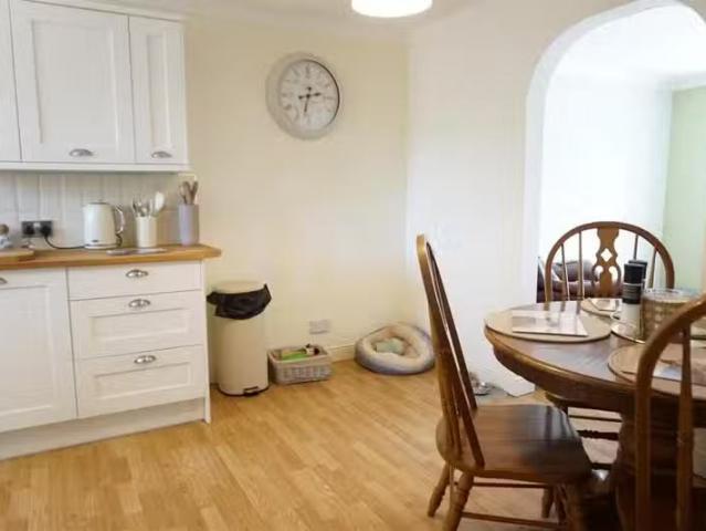 New 3 bedroom terraced house for rent in Longdon Close, Reddit.