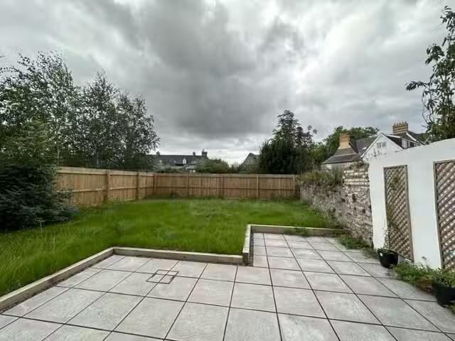 Rental! 3 bedroom apartment for rent in Westbourne Road, PENAR.