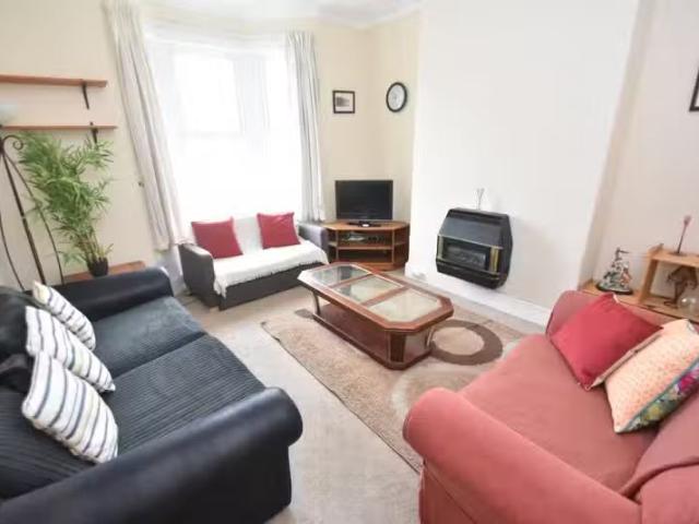 Rental! 3 bedroom house for rent in Flaxland Avenue, Heath, Ca.