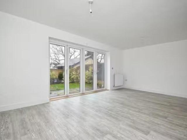 Charming 3 bedroom semi detached house for rent in Fairfield W.