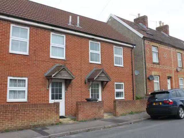 Deal! 3 bedroom semi detached house for rent in Grass Royal, Y.