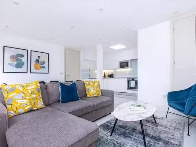 Just in! 3 BR Harley Street