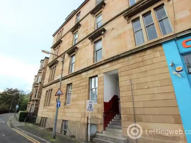 Cheap 3 BR Property to rent in Westbank Quadrant, Kelvinbridge.