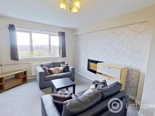 Unique 3 BR Property to rent in Westfield Court, Gorgie, Edinb.