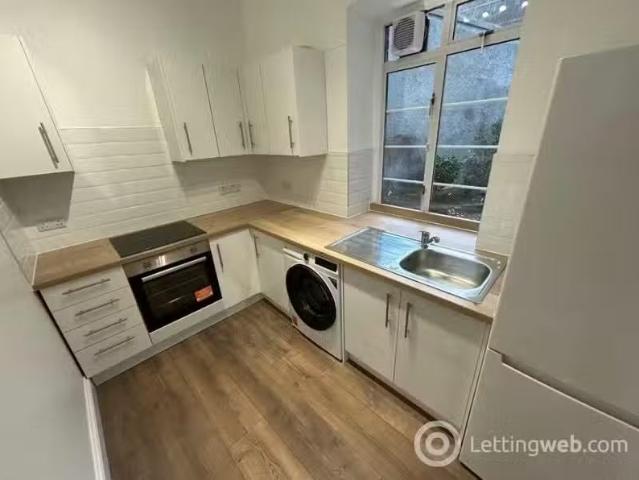 Deal! 3 BR Property to rent in Learmonth Court, Edinburgh, EH4