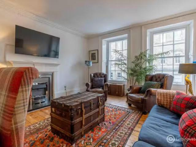 Deal! 3 BR Property to rent in Old Assembly Close