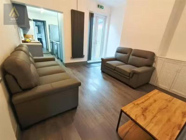 Charming 4 bedroom terraced house for rent in Lottie Road, Bir.