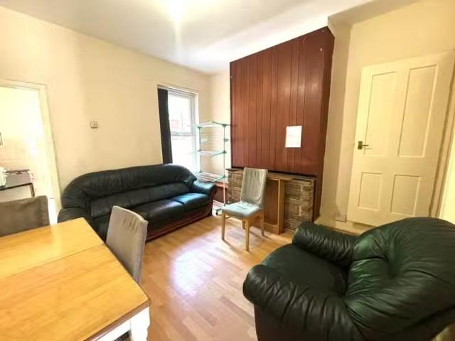 Nice 4 bedroom house for rent in Alton Road, Selly Oak, B29