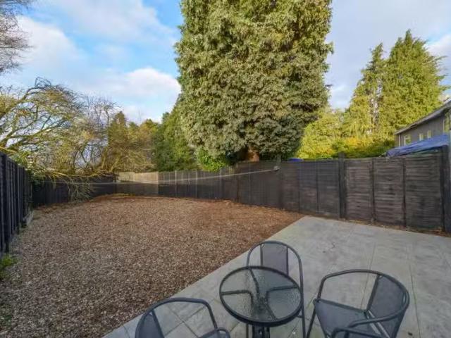 Unique 4 bedroom property for rent in Shallcross Crescent, Hat.