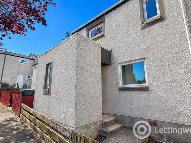 For Rent! 4 BR Property to rent in Gauze Place, Bo'ness