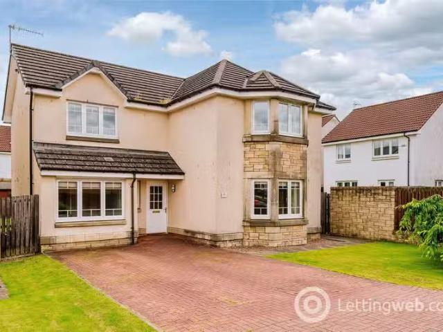 For Rent! 4 BR Property to rent in Glentye Drive, Tullibody, C.