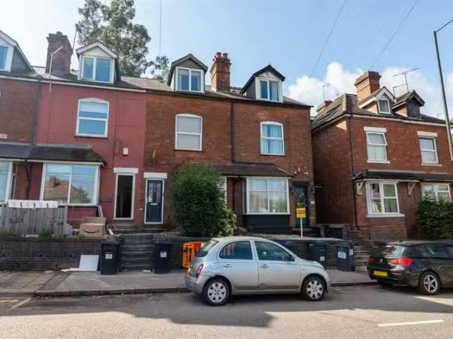 Cheap 5 BA 5 bedroom house for rent in Harborne Lane, Selly Oa.
