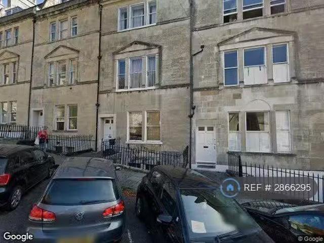Deal! 5 bedroom maisonette for rent in Burlington Street, Bath.
