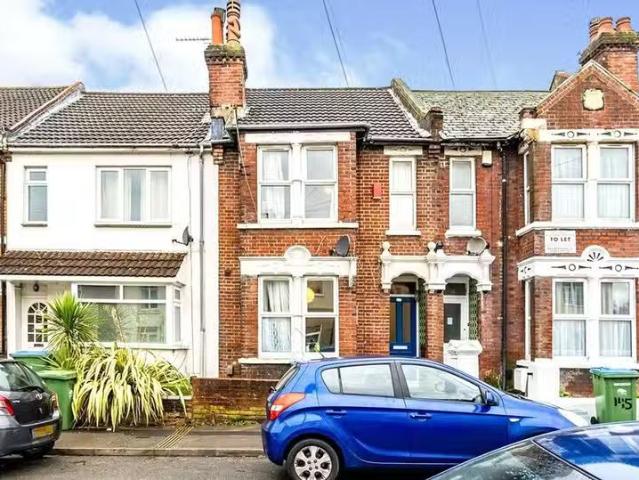 Cheap 5 bedroom Mid Terrace House to rent, Earls Road, Southam.