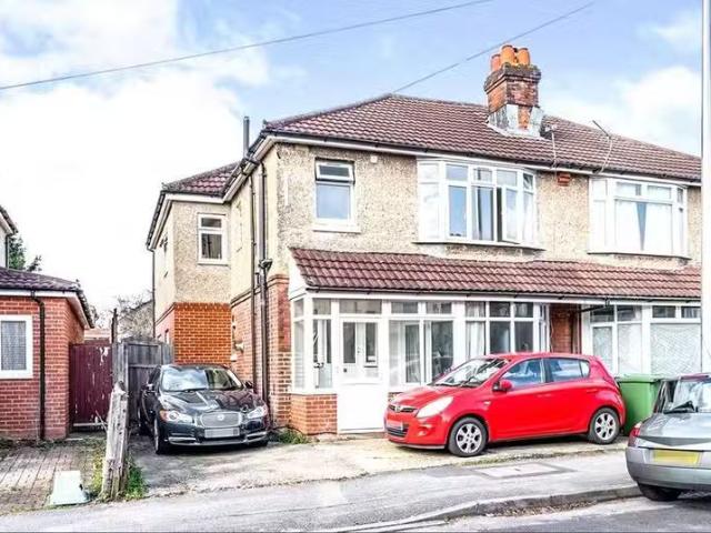 Cozy 7 bedroom House to rent, Upper Shaftesbury Avenue, Southa.