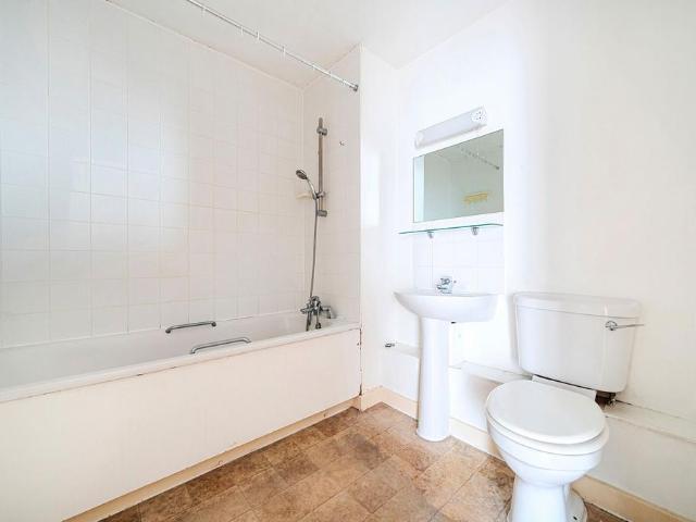Deals Gateway, Deptford, London, SE13 1 bed flat to rent £2,384 pcm £550 pw