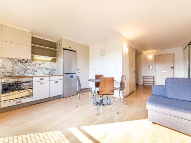 Deals Gateway, London SE13 Studio to rent £1,550 pcm £358 pw