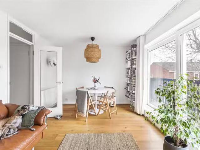 Dean Close, London, E9 6ES