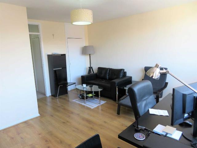 Dean Court, Canterbury CT1, 1 bed flat to rent, £925 pcm | PrimeLocation