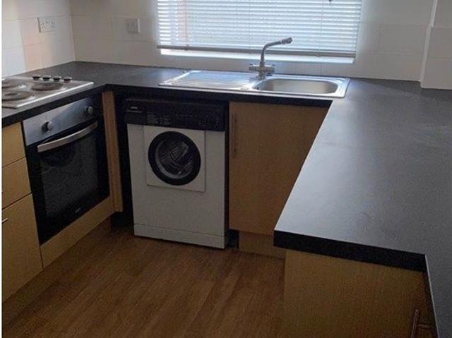Dean Court, Derby DE23, 1 bed flat to rent, £700 pcm | PrimeLocation