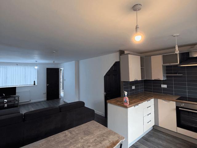 Dean Court, Leeds, LS8