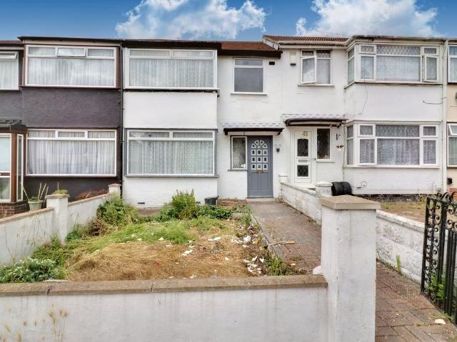Dean Drive, Stanmore HA7, 3 bed terraced house to rent, £2,200 pcm | PrimeLocation