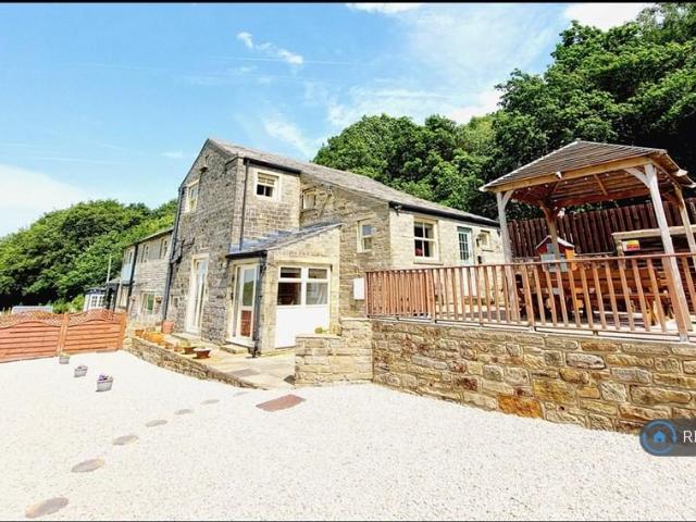 Dean Lane, Holmfirth, HD9 3 bed semi detached house to rent £1,995 pcm £460 pw