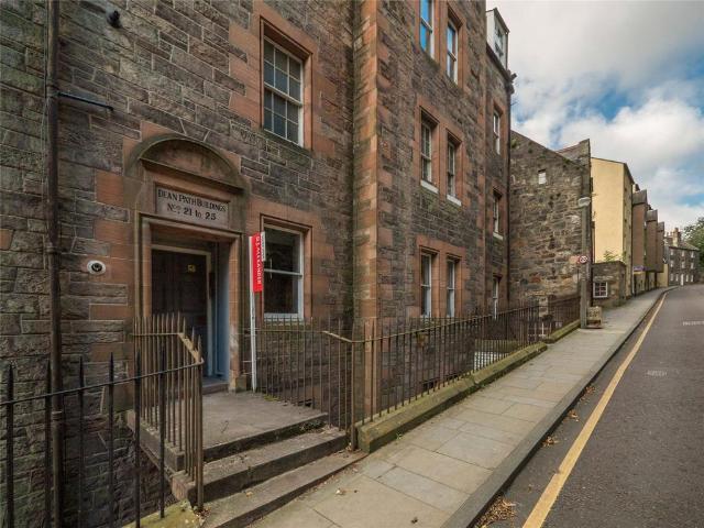 Dean Path Buildings, Edinburgh, EH4 2 bed flat to rent £1,375 pcm £317 pw