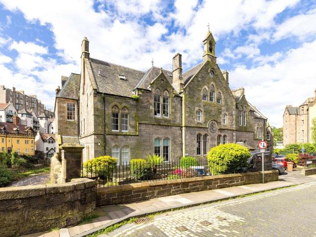 Dean Path, Edinburgh, Midlothian 3 bed apartment to rent £2,450 pcm £565 pw