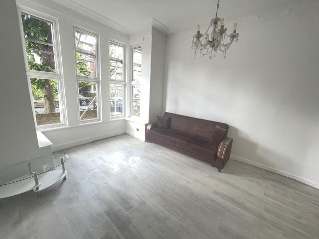 Dean Rd, Willesden Green, Zone 2, London NW2, 2 bed flat to rent, £2,102 pcm | PrimeLocation