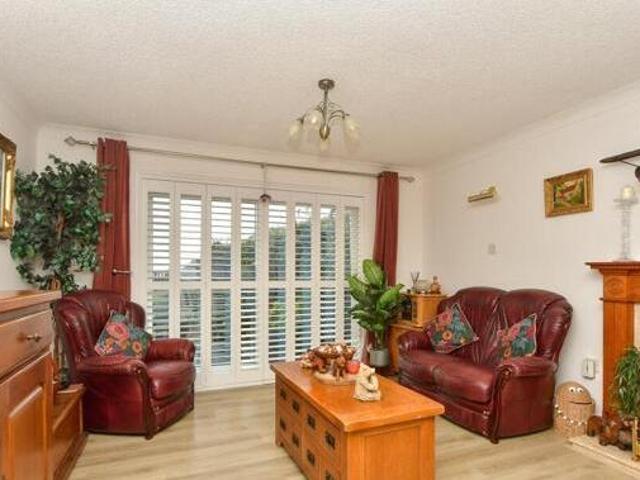 Dean Road, Strood, 2 Bedroom Detached