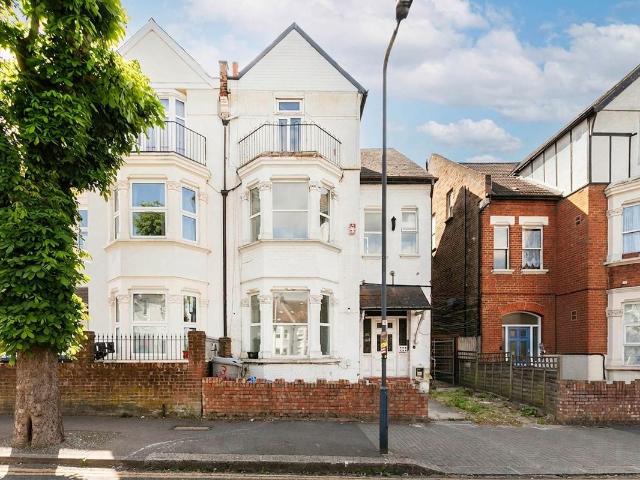 Dean Road, Willesden Green, Inclusive Of Water NW2, Studio to rent, £1,750 pcm | PrimeLocation