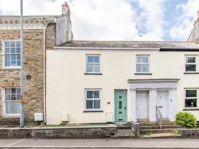 Dean Street, Liskeard, PL14 4 bed terraced house for sale £2.