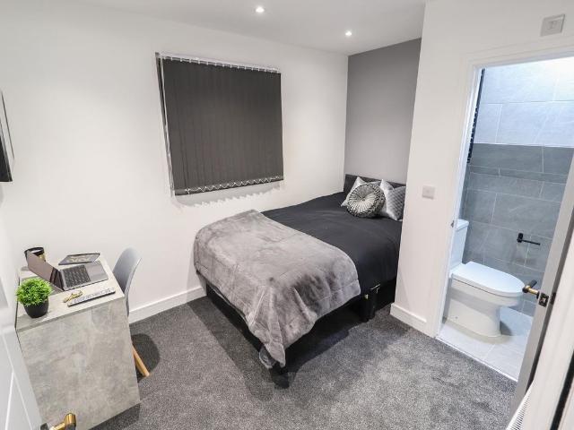 Dean Street, Stoke, Coventry CV2, Room to rent, £560 pcm | PrimeLocation