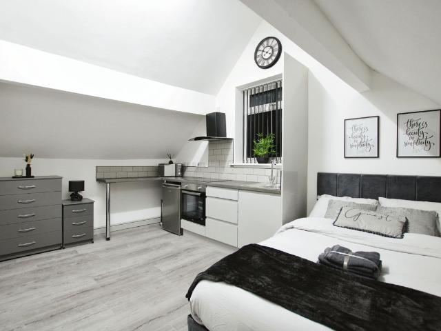 Deane Church Lane, Bolton BL3, Studio to rent, £575 pcm | PrimeLocation