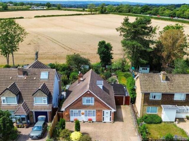 Deane Gate Drive, Houghton on the hill, 3 Bedroom Detached