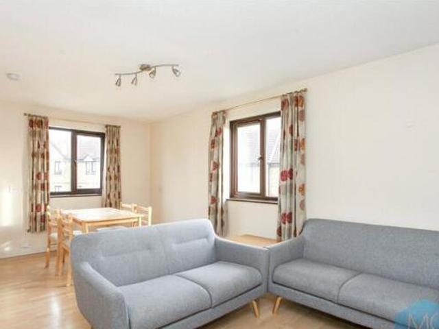Deanery Close, East Finchley, 2 Bedroom Apartment