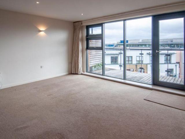 Deanery Road, Bristol, BS1 2 bed apartment to rent £1,950 pcm £450 pw