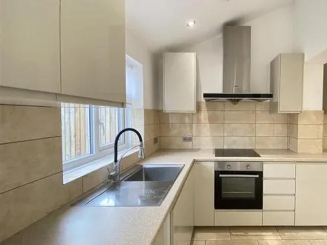 Deans Lane, The Hale, London, HA8 9PH, United Kingdom | 5 bed house for rent #136263169 | Rentberry