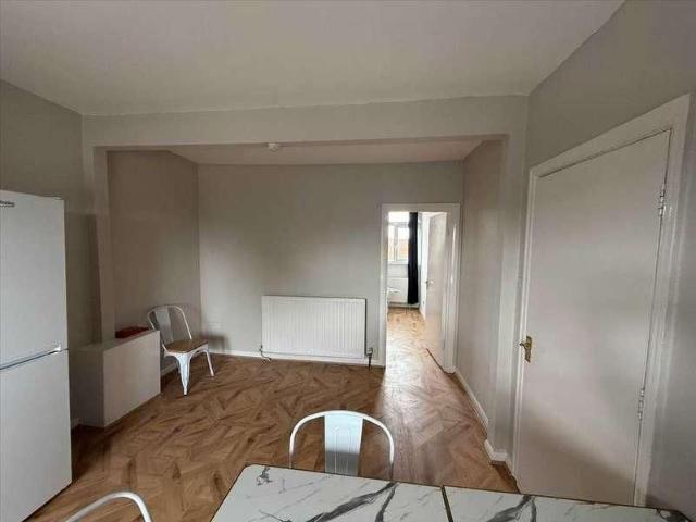 Deansbrook Road, Edgware, HA8