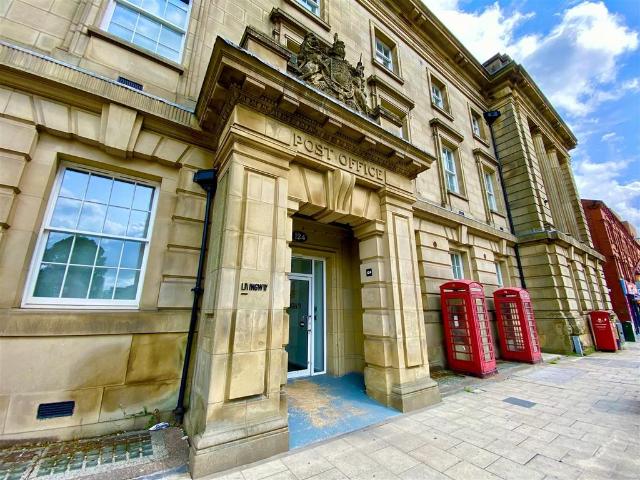 Deansgate, Bolton 2 bed apartment to rent £1,275 pcm £294 pw